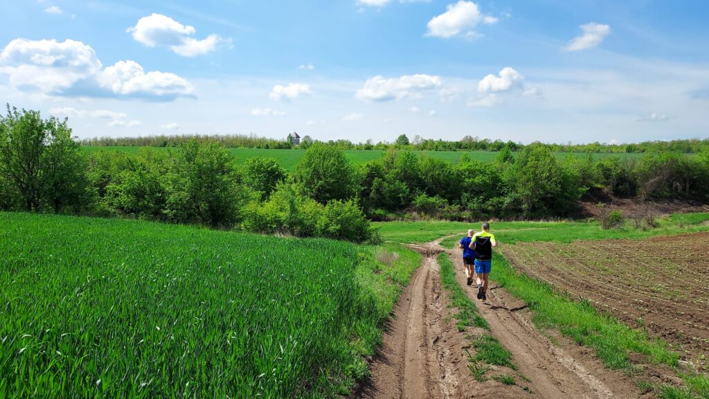 Spring Running Guide: Training Tips, Gear & Race Strategy – Flawless Run